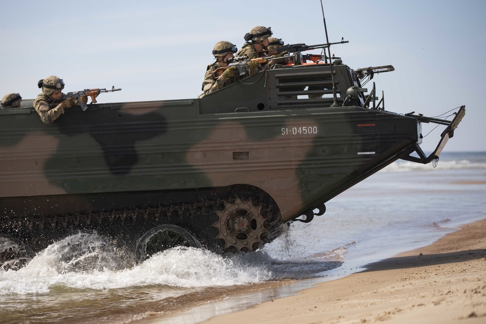 DVIDS - Images - NATO Countries Team Up For BALTOPS 2019 [Image 9 of 9]