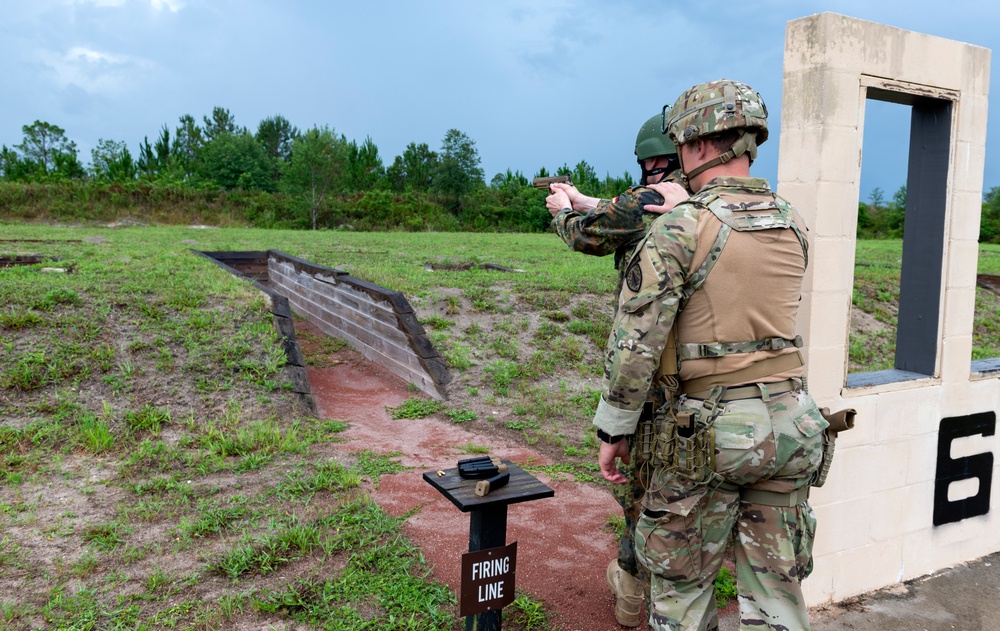 DVIDS - Images - SFAB trains to teach Soldier skills [Image 2 of 5]