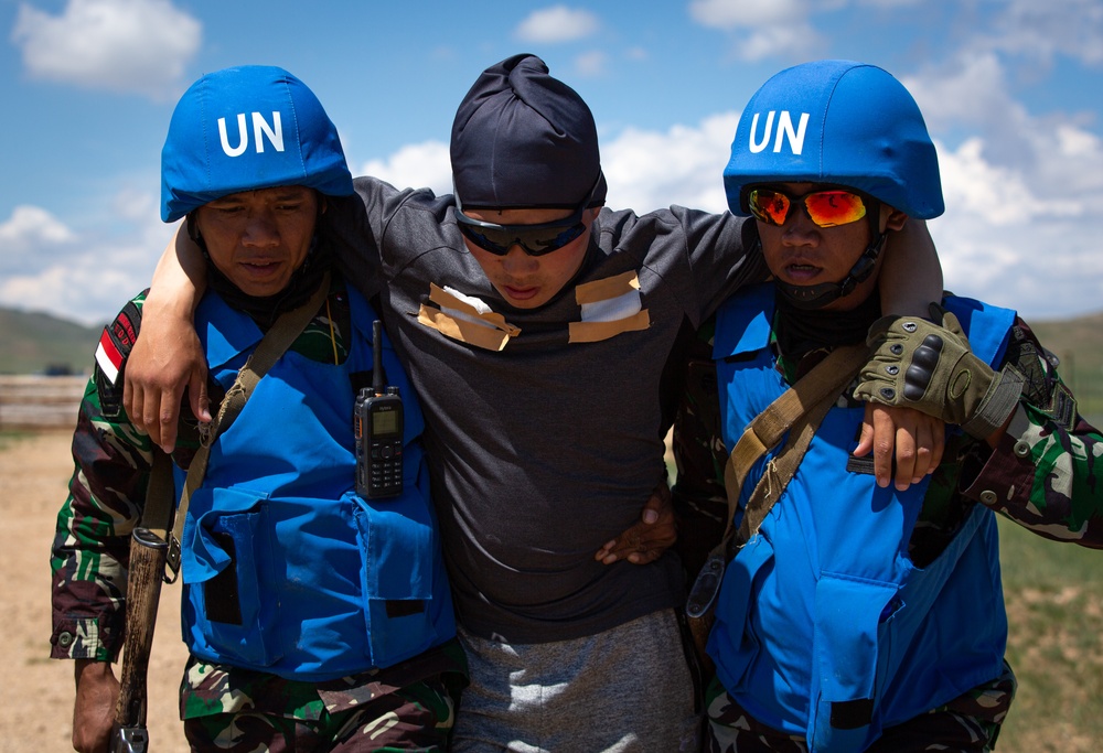 DVIDS - Images - Indonesian airmen conduct peacekeeping checkpoint ...