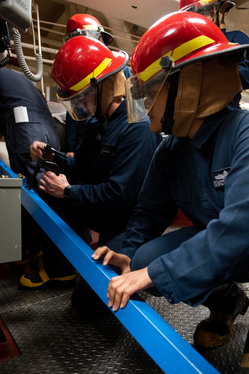 DVIDS - Images - USS Green Bay (LPD 20) Damage Control Training Team ...