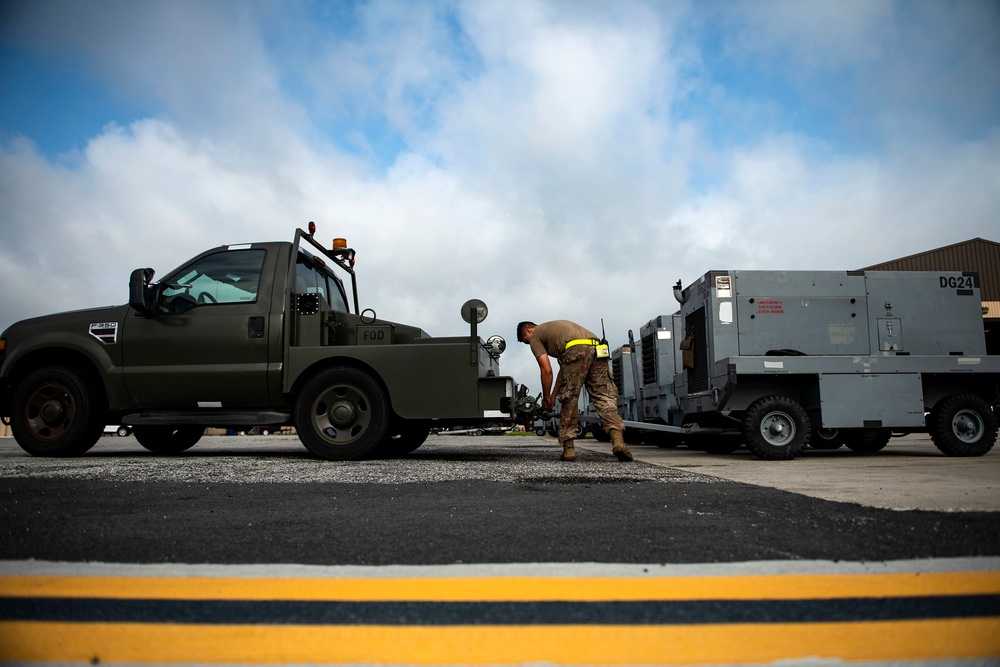 DVIDS - Images - AGE maintains airpower through ground power [Image 1 of 8]