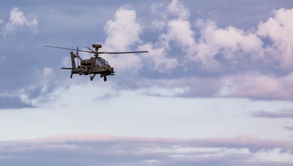 DVIDS - Images - U.S. and U.K. Soldiers observe Apache live fire in ...
