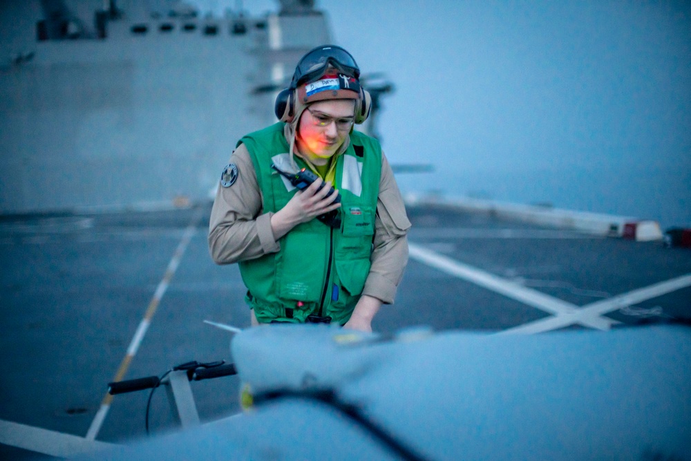 DVIDS - Images - UAS Recovery aboard USS John P. Murtha [Image 3 of 4]