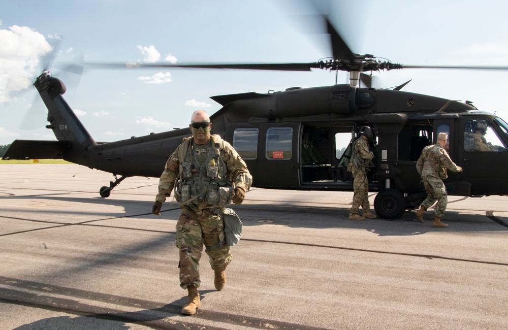 DVIDS - Images - First Army, 2nd IBCT Commanders Take Aerial Tour of ...