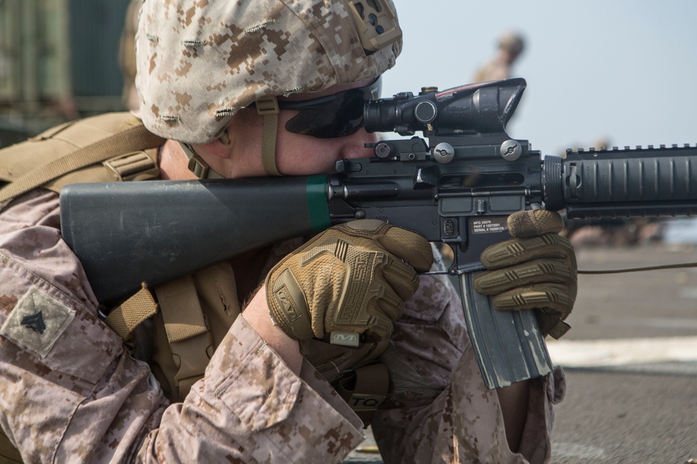 DVIDS - Images - Live-Fire exercise aboard the USS Harpers Ferry [Image ...