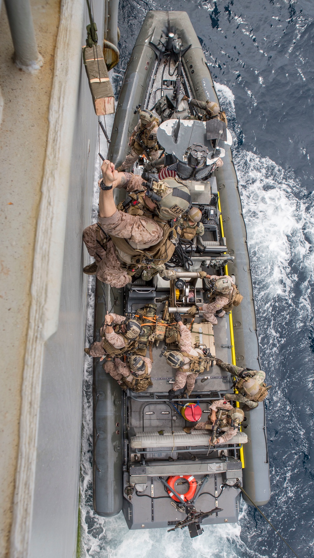 DVIDS - Images - MRF VBSS exercise aboard the USS Harpers Ferry [Image ...