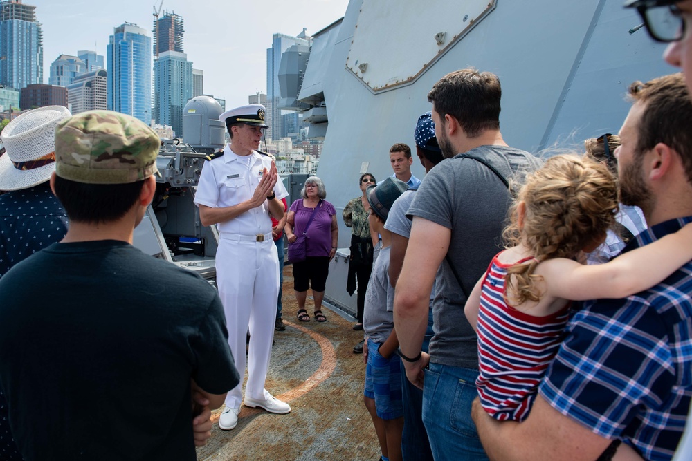 DVIDS - Images - USS Spruance Hosts Public Ship Tours During Seattle Fleet Week [Image 3 of 6]