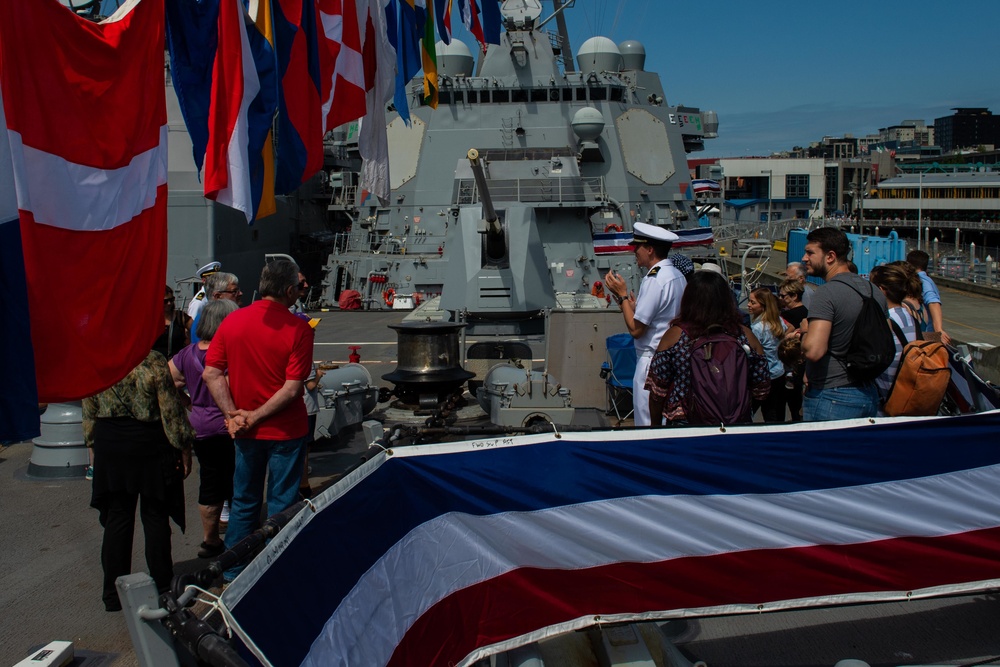 DVIDS - Images - USS Spruance Hosts Public Ship Tours During Seattle Fleet Week [Image 6 of 6]