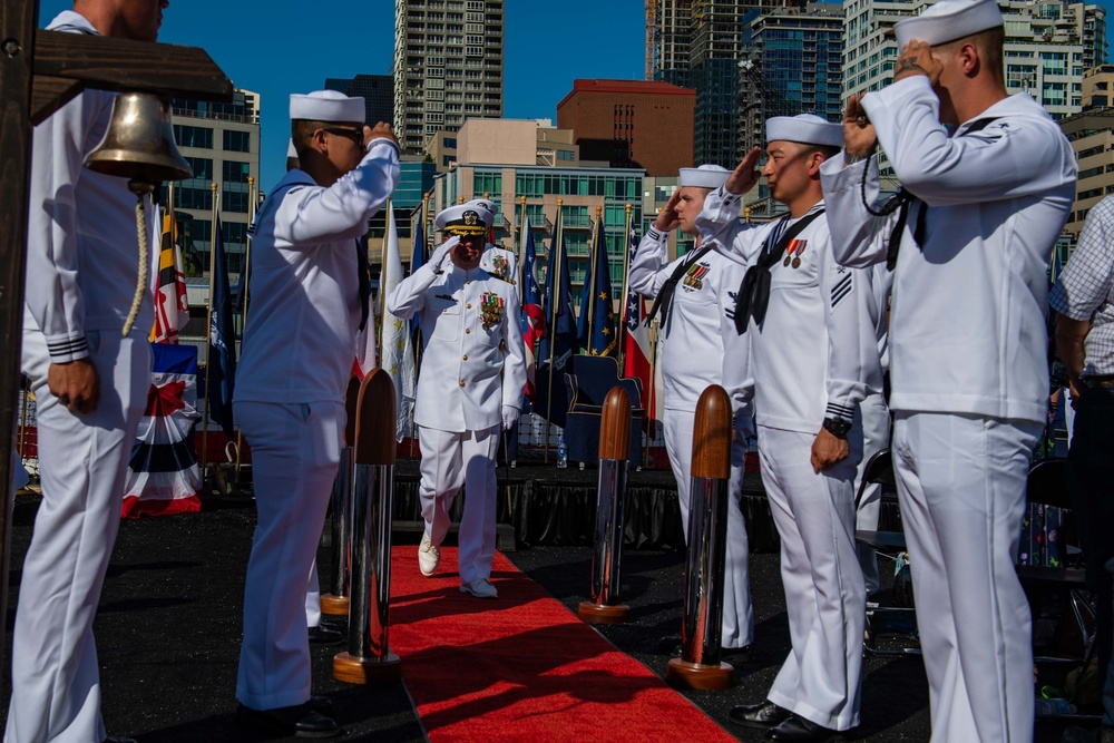 DVIDS - Images - USS Spruance Change of Command [Image 2 of 6]