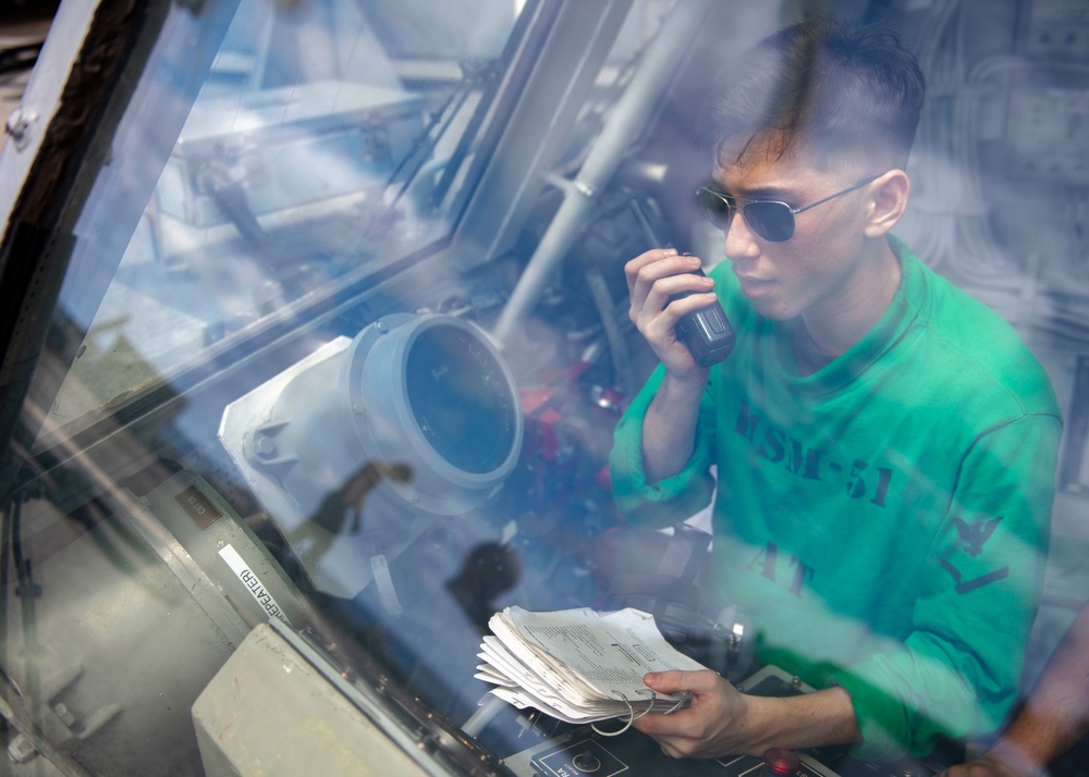 DVIDS - Images - Flight Deck Aboard USS Chancellorsville [Image 2 of 3]