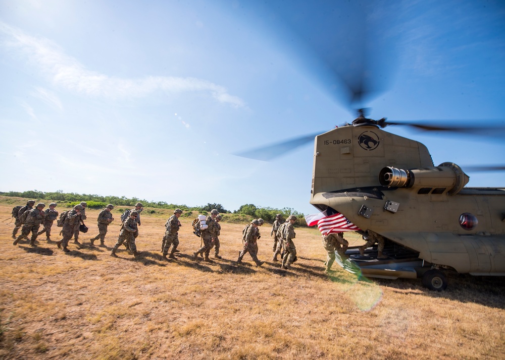 DVIDS - Images - Weather Airmen train for JTF storm [Image 28 of 28]