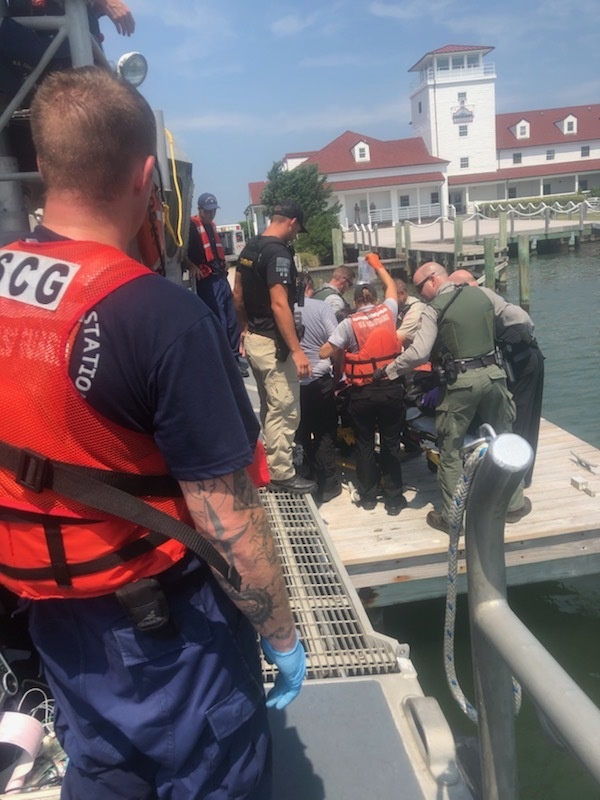 Dvids Images Coast Guard Boat Crew Medevacs Man In Pamlico Sound