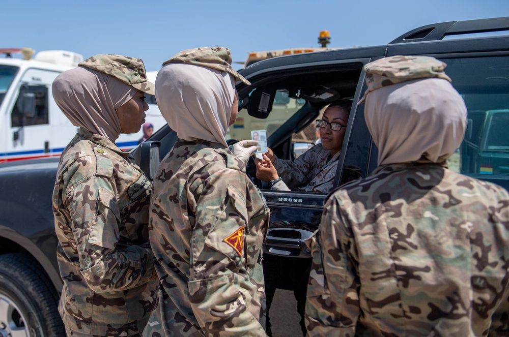 DVIDS - Images - 11TH MEU FET Conducts Training Engagement With Jordan ...