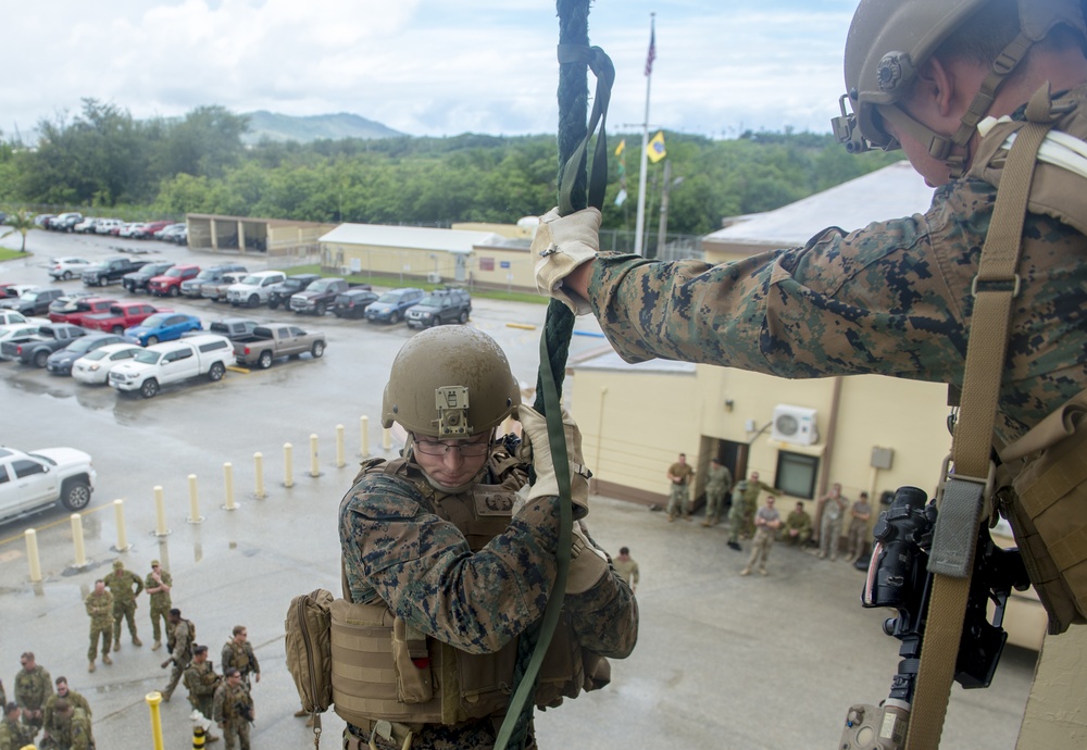 DVIDS - Images - EODs from Other Countries Train with U.S. Navy and ...