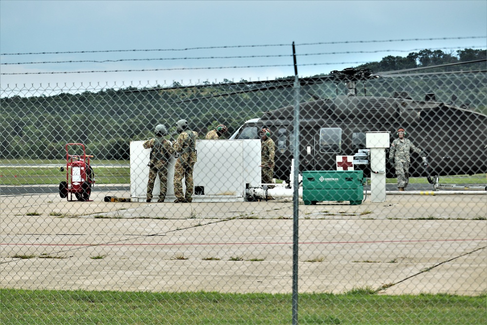 DVIDS - Images - UH-60 Blackhawk refueling for CSTX 86-19-04, Global ...