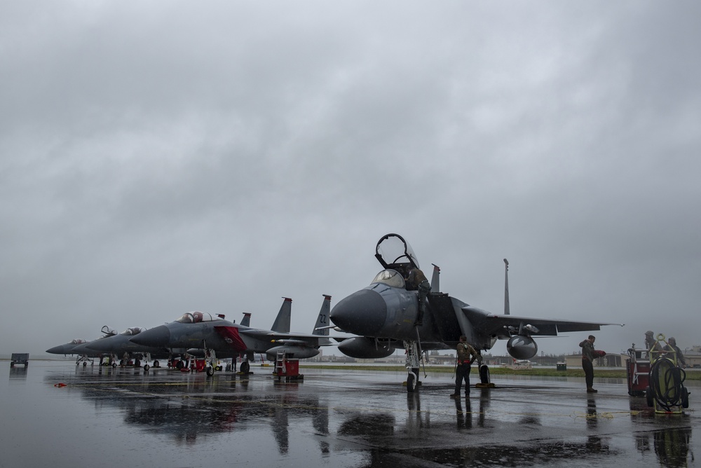 DVIDS - Images - 67th AMU launches 18th OG Eagles during Red Flag ...