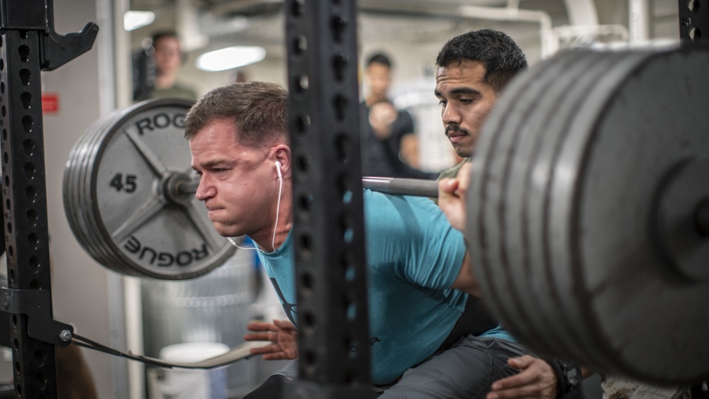 DVIDS - Images - Marines, Sailors compete to join 1000-lb. club [Image ...