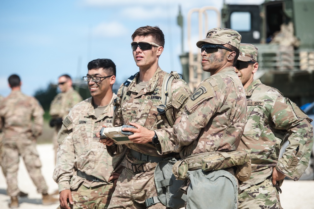 DVIDS - Images - Paratroopers Push Robot Limits [Image 4 of 5]