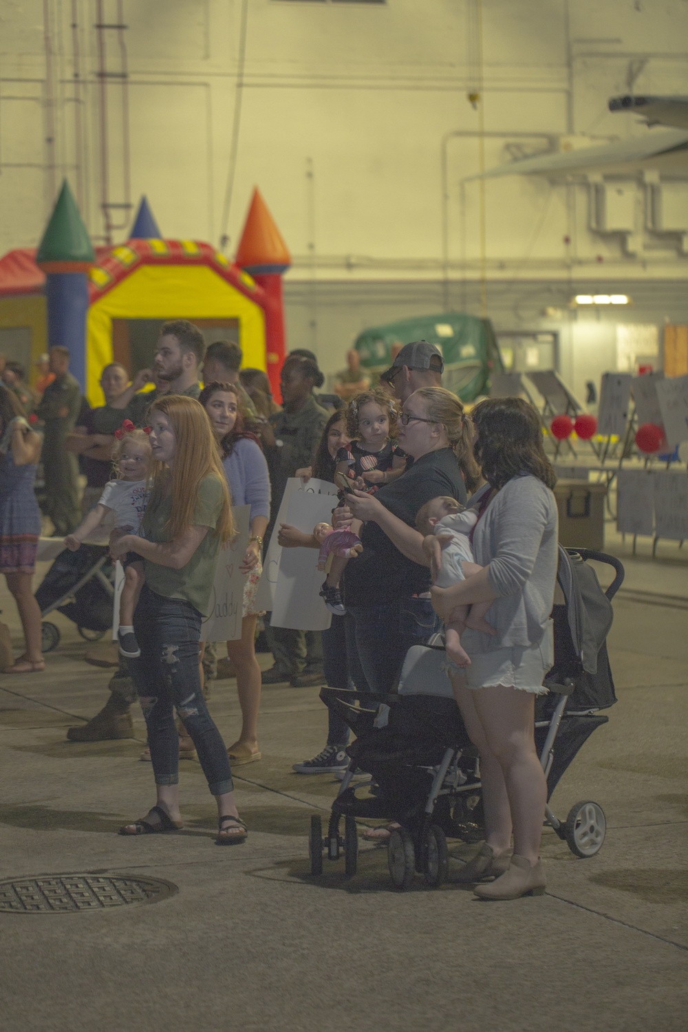 DVIDS - Images - VMGR-252 Comes Home [Image 4 of 8]