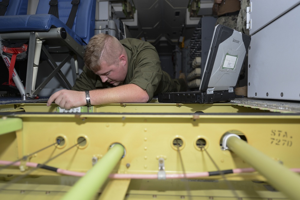 DVIDS - Images - AD3 Replaces P-8A a Fuel Vapor Sensor [Image 2 of 3]