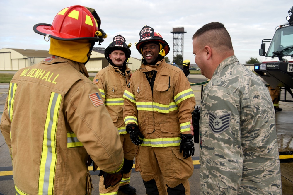 DVIDS - Images - 100th CES firefighters execute KC-135 familiarization ...