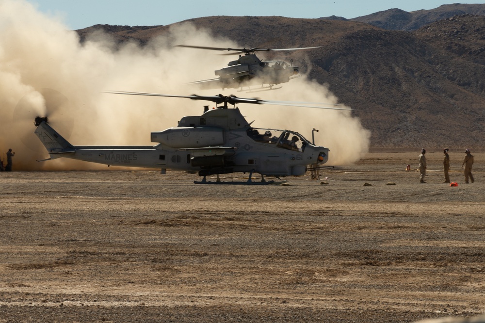 DVIDS - Images - 2nd MAW supports 2d MARDIV in preparation for MWX ...