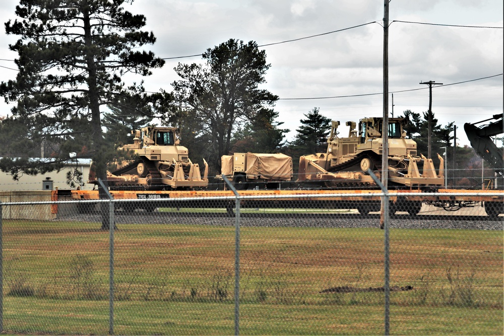 DVIDS - Images - Engineer unit's equipment, vehicles on railcars at ...