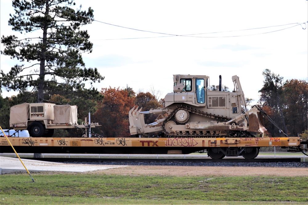 DVIDS - Images - Engineer unit's equipment, vehicles on railcars at ...
