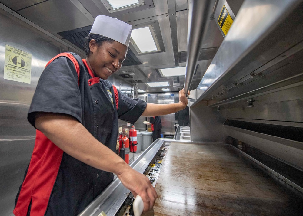 DVIDS - Images - USS McCampbell Sailors prepare meals [Image 1 of 6]