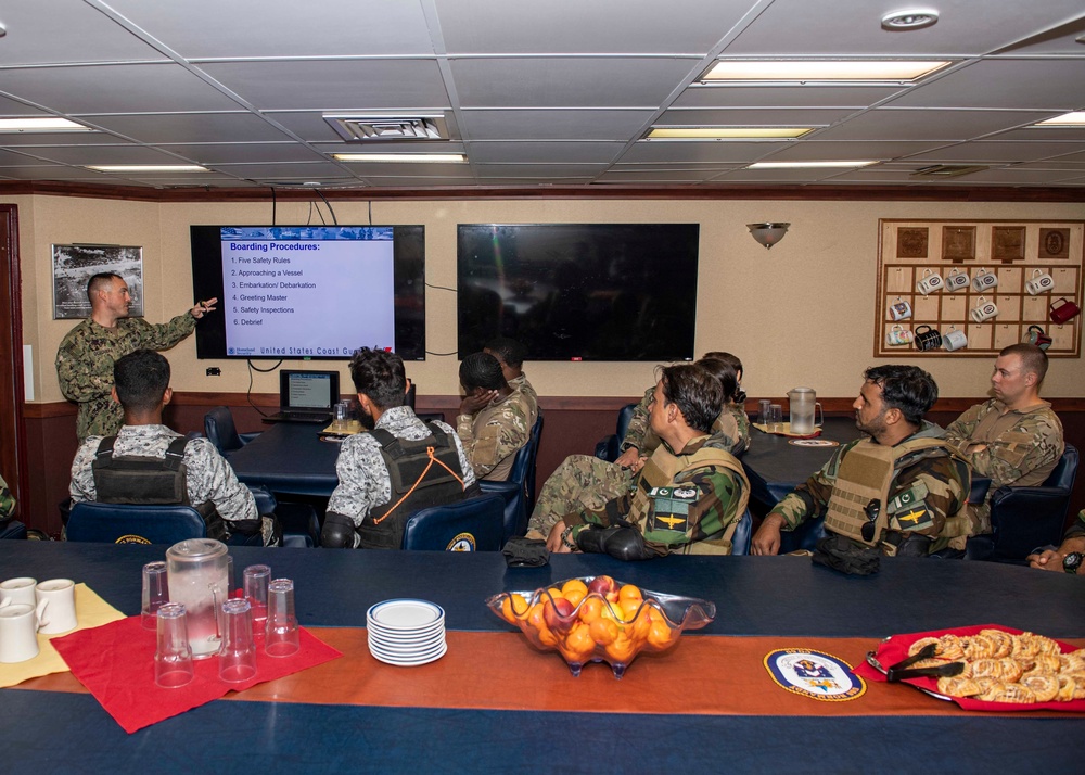 DVIDS - Images - USS Normandy Participates In IMX 19 [Image 5 of 5]