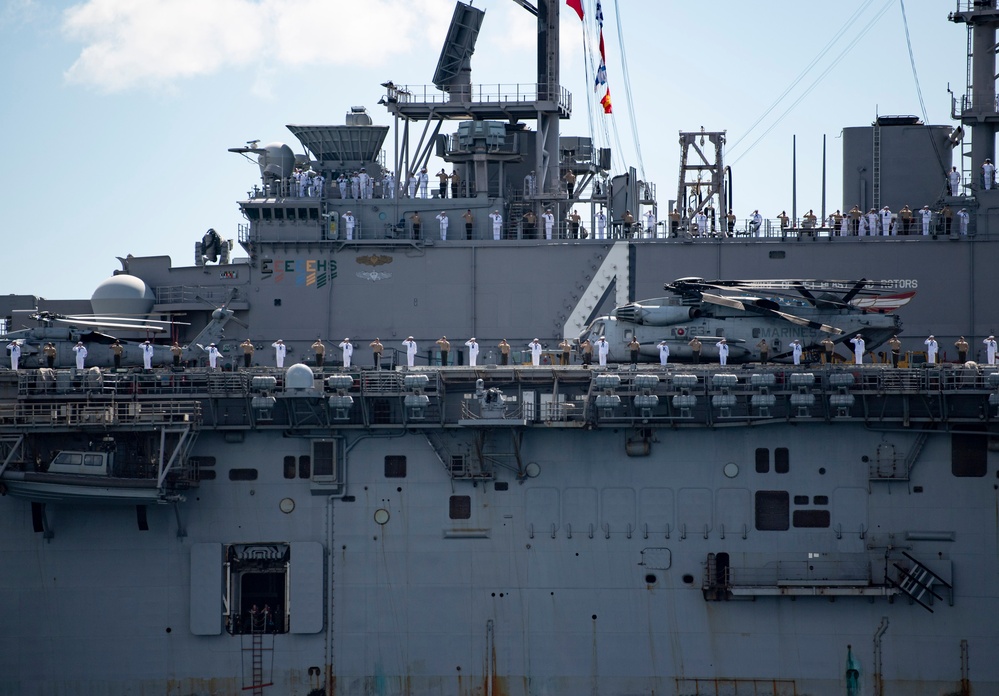 DVIDS - Images - USS Boxer Arrives at Pearl Harbor [Image 3 of 4]