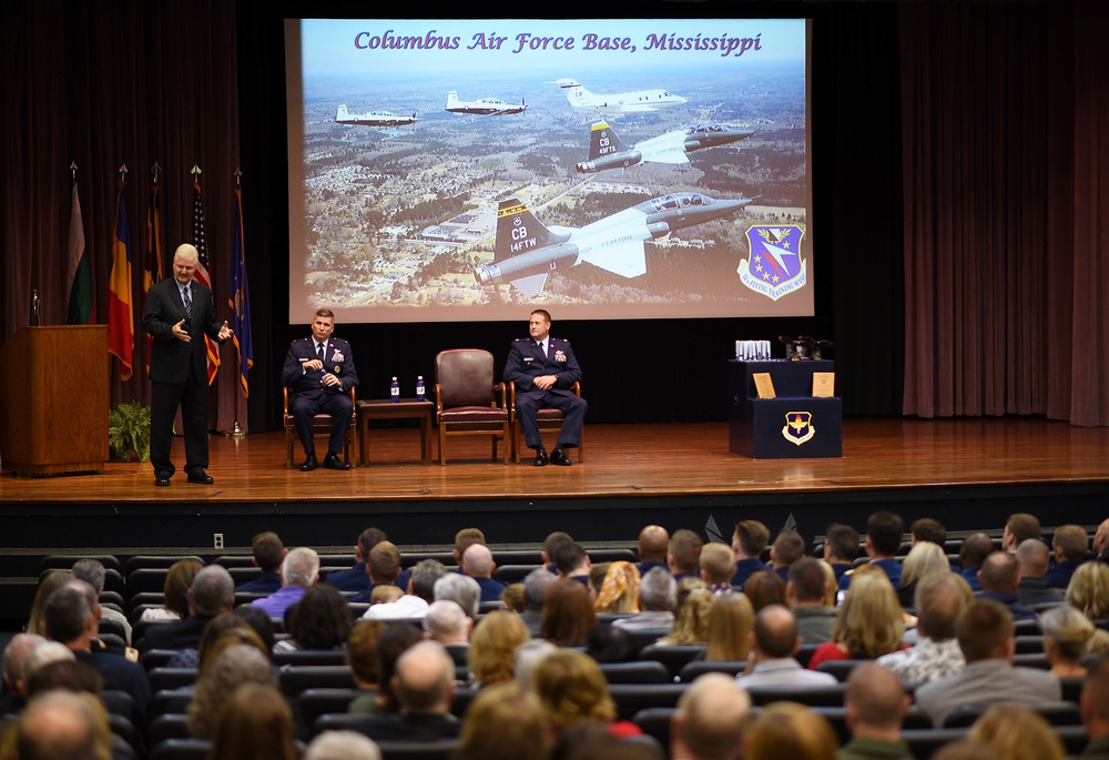 DVIDS - News - 14th CMSAF Murray reminds Airmen to look out for one another