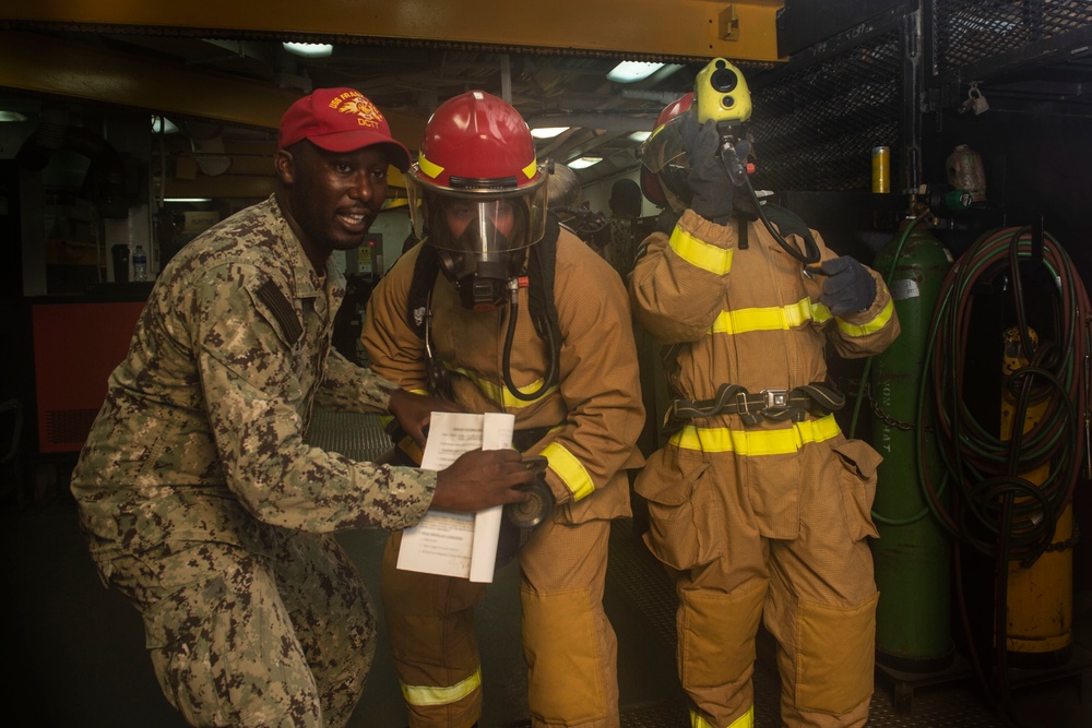 DVIDS - Images - Damage control drill aboard Frank Cable