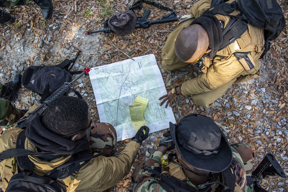 DVIDS - Images - NAVSCIATTS students demonstrate land nav and ...