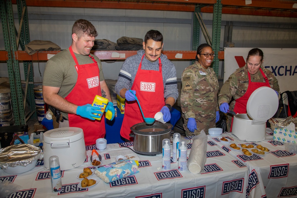 DVIDS - Images - AFCENT Band Visits Erbil Air Base [Image 1 of 7]