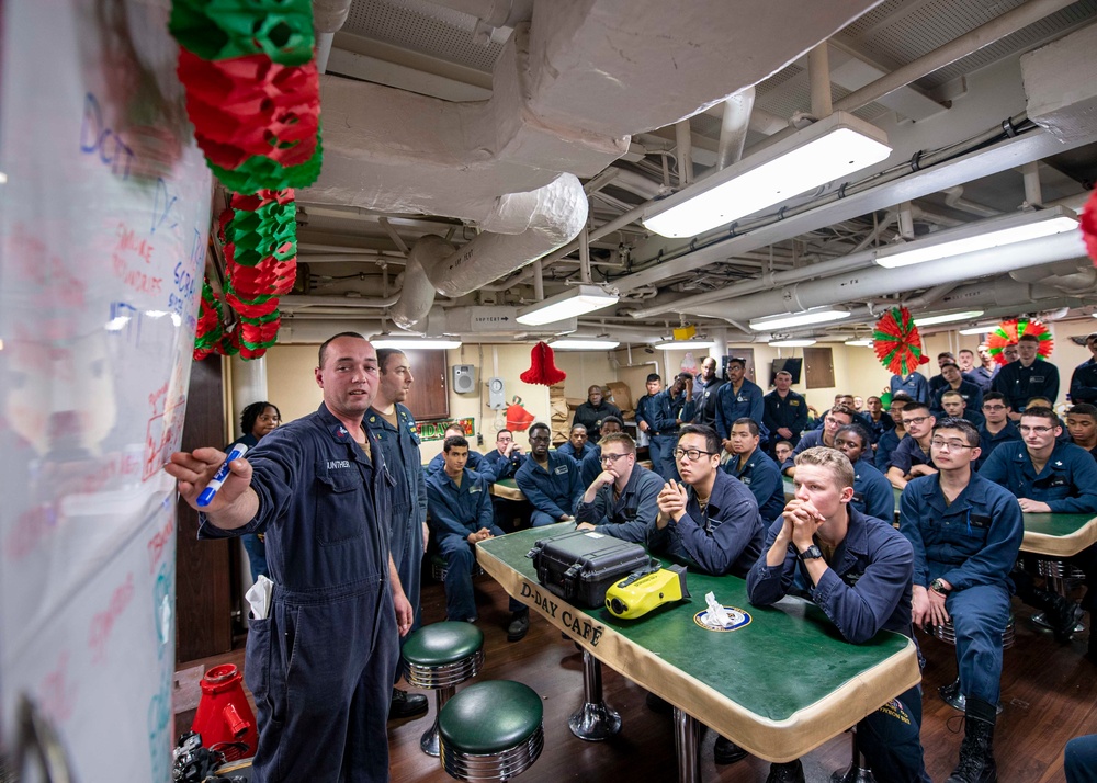 DVIDS - Images - USS Normandy Sailor Gives Damage Control Training ...