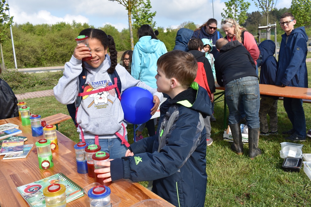 DVIDS - News - Earth Day project brings U.S. and German children together