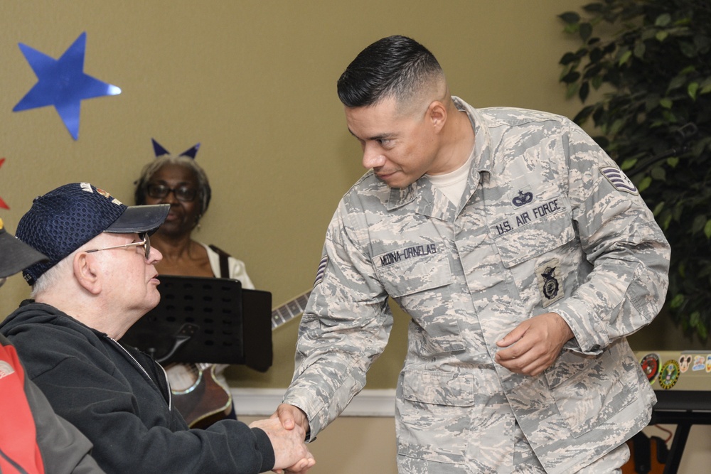 DVIDS - News - 343rd Training Squadron Airmen volunteer at Veterans Day ...