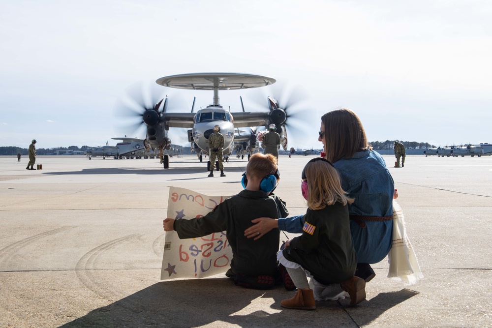 DVIDS - Images - Family and friends prepare for the return of Airborne ...
