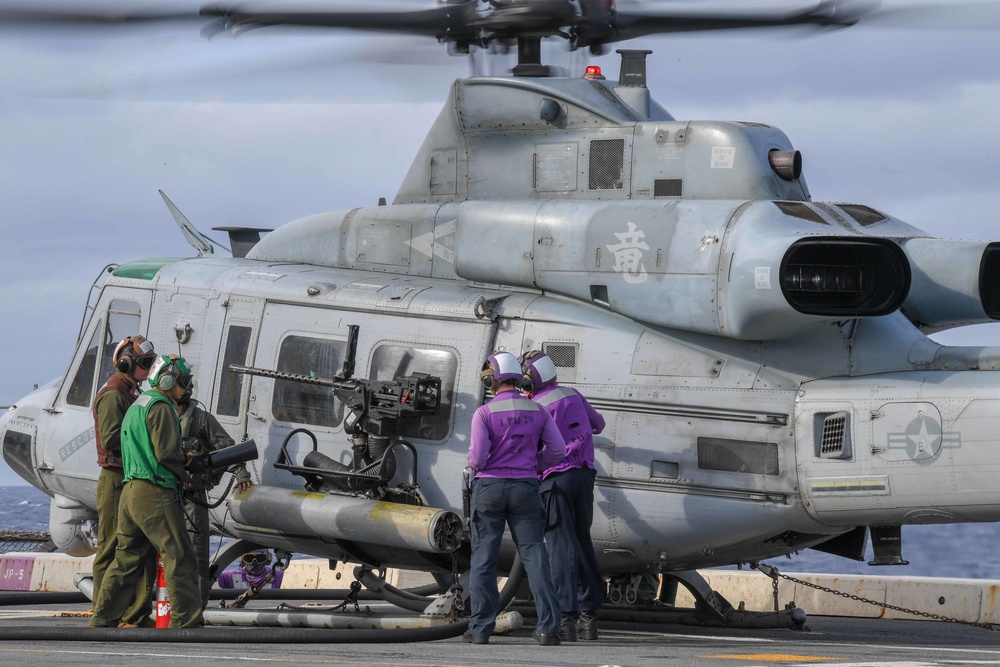 DVIDS - Images - USS Green Bay (LPD 20) Flight Operations [Image 1 of 5]