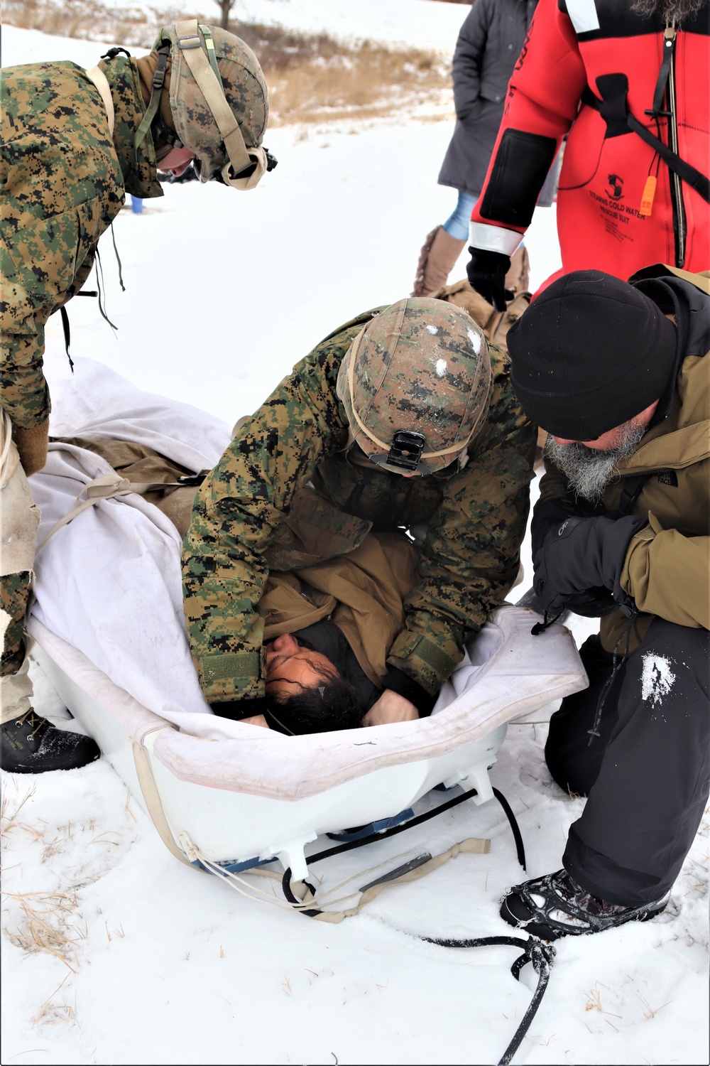 DVIDS - Images - CWOC students practice cold-water immersion training ...