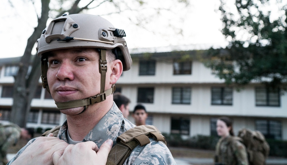 DVIDS - Images - 1CTCS Ruck to Prepare for Scorpion Lens [Image 1 of 5]