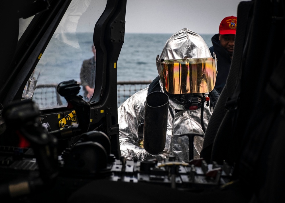 DVIDS - Images - Sailors conduct Flight Deck Firefighting Drill aboard ...