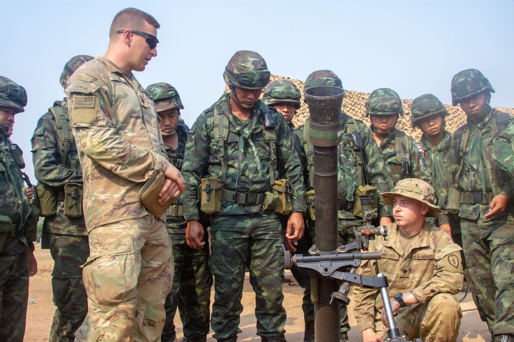 DVIDS - Images - HG20 Joint Mortar Class [Image 3 of 4]