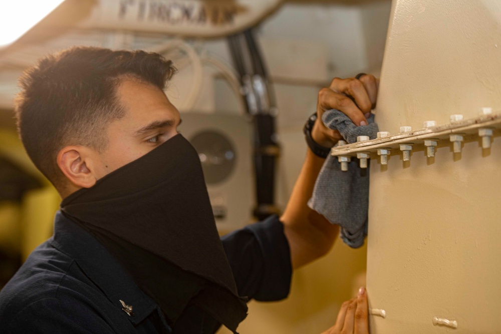 DVIDS - Images - Sailors clean the USS New York [Image 2 of 4]