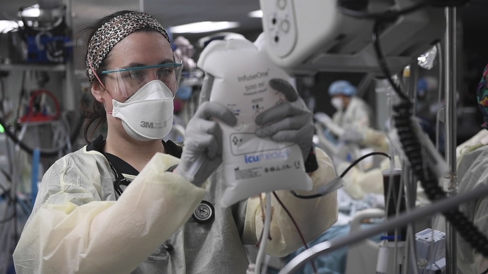 DVIDS - Images - U.S. Navy Doctors, Nurses and Corpsmen Treat Patients ...