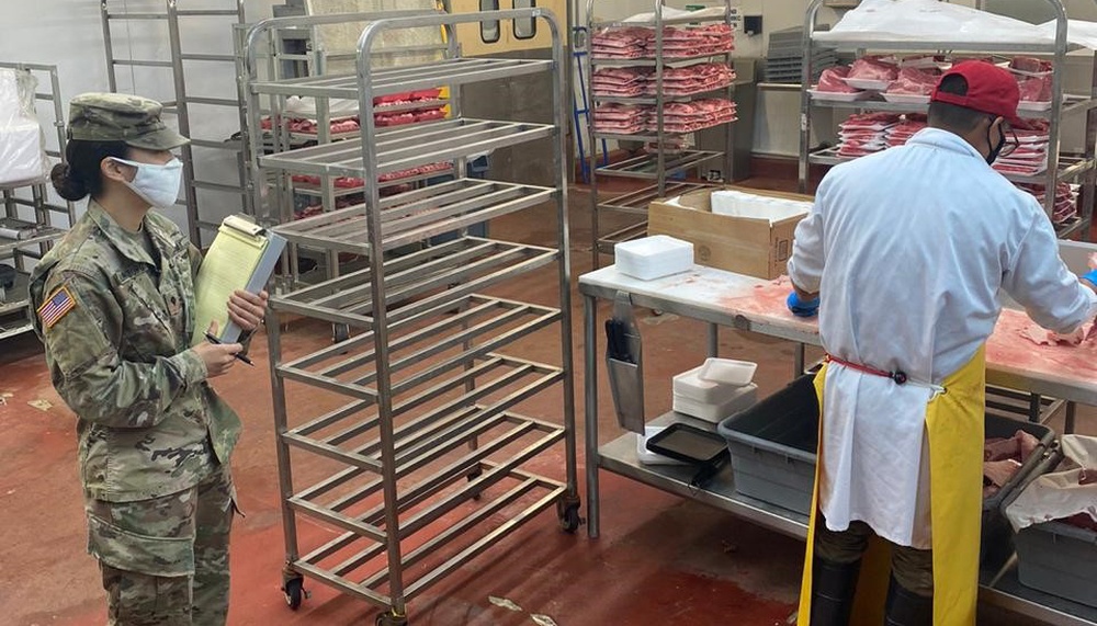 DVIDS - Images - PHA-Guam food safety Soldiers help keep sailors safe ...