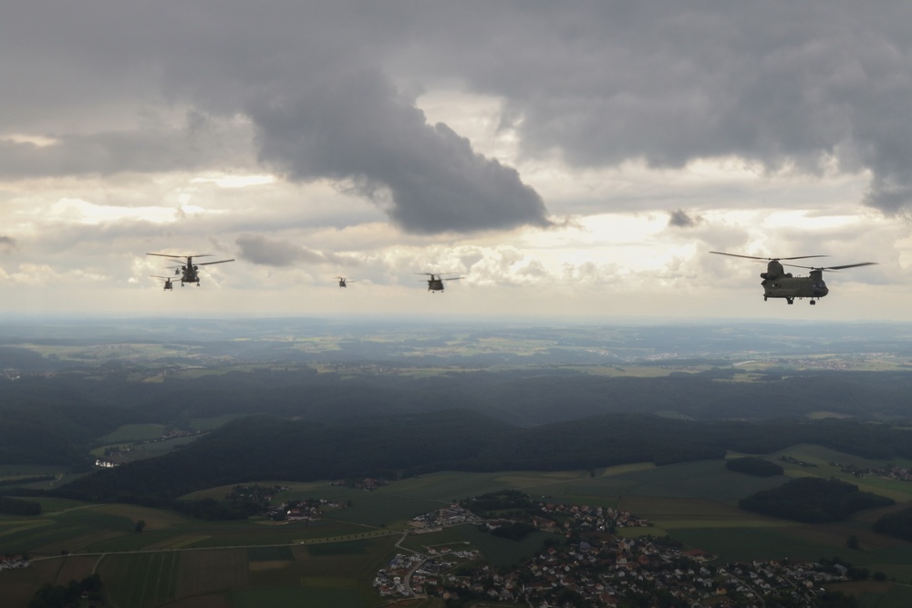 DVIDS - Images - 12th CAB conducts air assault training at Hohenfels ...