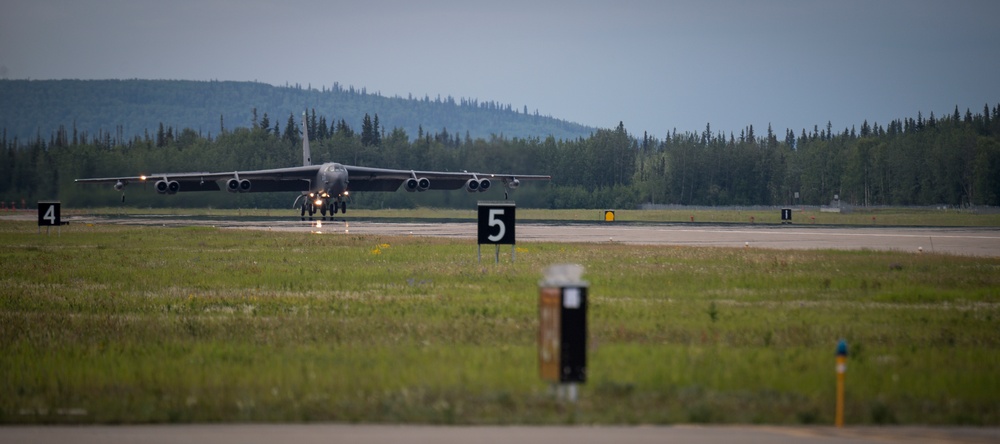 DVIDS - Images - B-52s arrive at Eielson Air Force Base [Image 4 of 7]