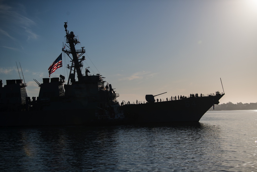 DVIDS - Images - USS Carney (DDG 64) Departs NAVSTA Rota for Homeport ...